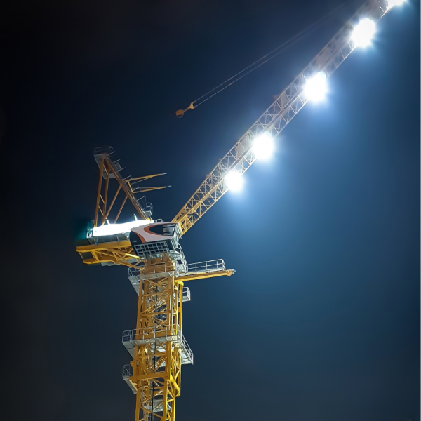 Solar Beacons for Tower Cranes - Maximum Safety and Autonomy